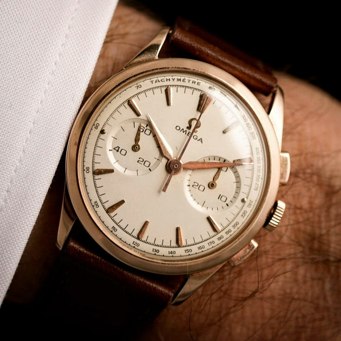 Omega Chronographe 2 compteurs or rose 18kts Réf. OT 2872 Cal. Omega 3
